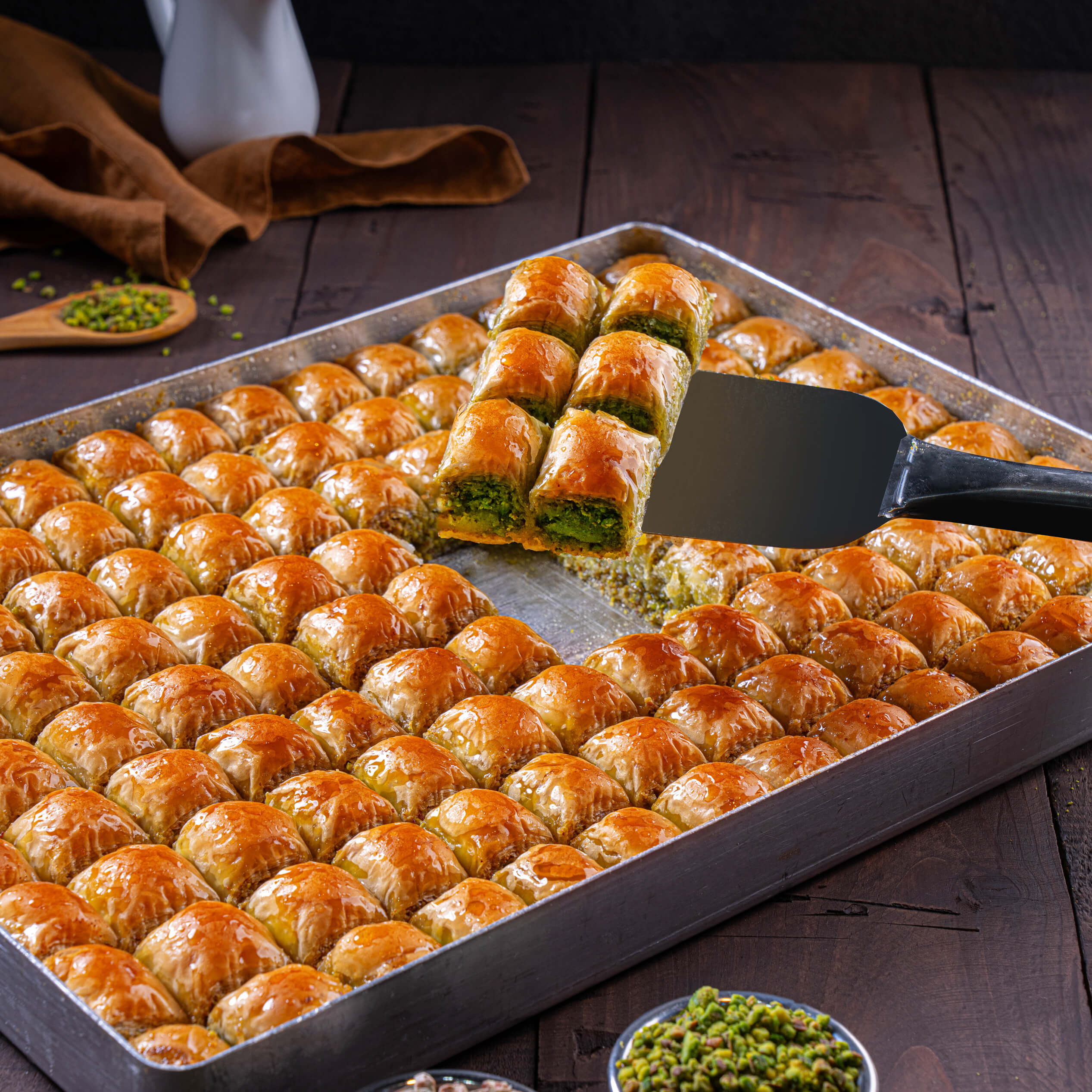 Fıstıklı Özel Prens Tepsi - Hafız Usta Baklava Lokum Şekerleme